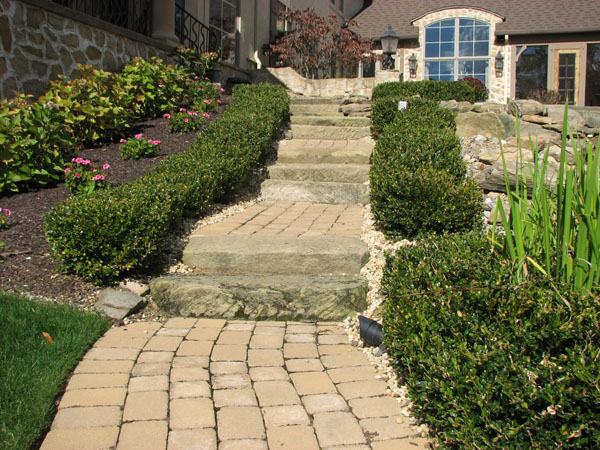 B.T Klein’s Landscaping | Hardscapes | Steps