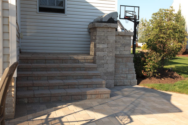 B.T Klein’s Landscaping | Hardscapes | Steps